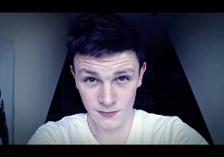 Kogo lubisz bardziej? Wojna youtuberów | sameQuizy