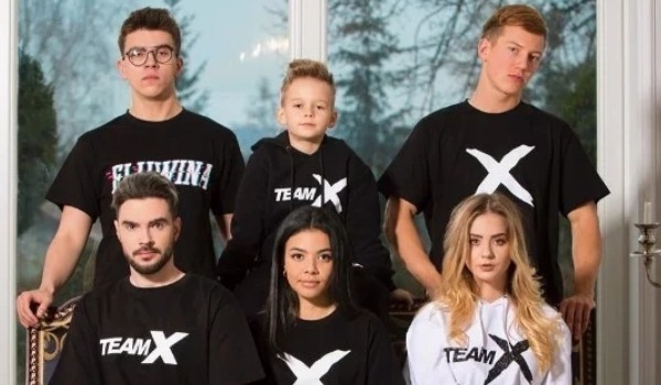 TEAM X - KTO TO JEST Z TEAM X | sameQuizy
